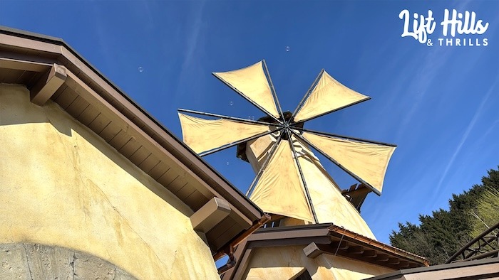 Helios Roller Coaster Review: A Mack Rides Masterpiece